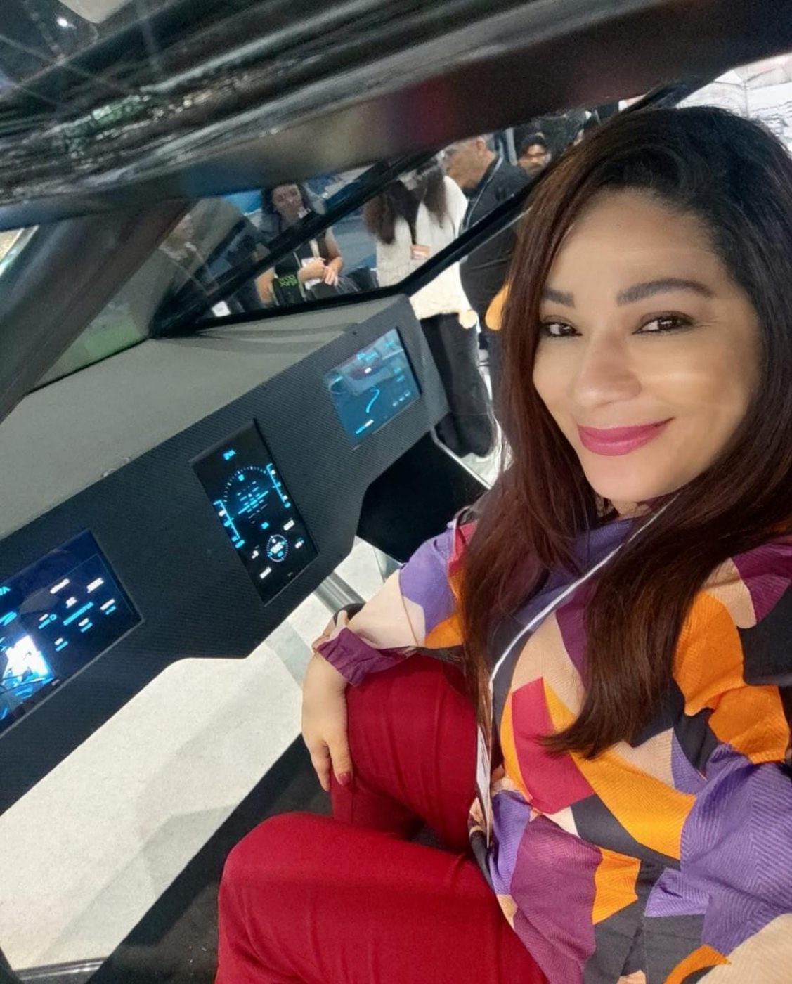 Embarque conhece "carro voador" da Ave Technology – Revista Embarque